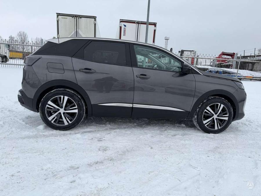 Grey Peugeot 3008 2022 in Marijampole, with an engine capacity of 1.20 L and mileage of 74 thousand km for 16819 €, photo 8 on AUTOMOTO.COM.LV