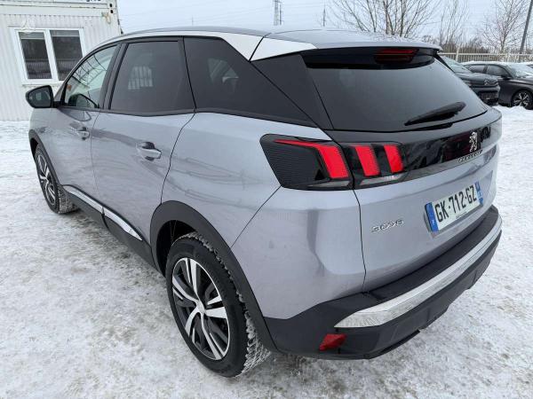 Grey Peugeot 3008 2022 in Marijampole, with an engine capacity of 1.20 L and mileage of 42 thousand km for 17176 €, photo 7 on AUTOMOTO.COM.LV