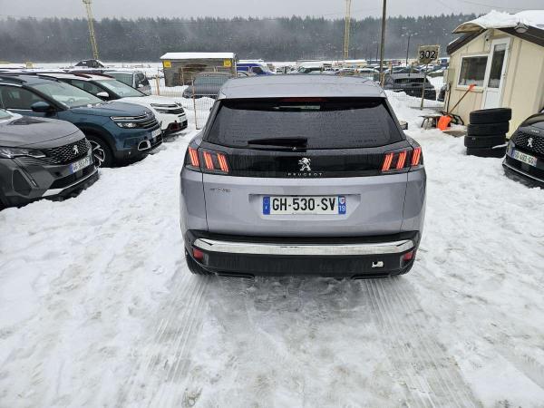 Grey Peugeot 3008 2022 in Vilnius, with an engine capacity of 1.20 L and mileage of 148 thousand km for 13189 €, photo 6 on AUTOMOTO.COM.LV