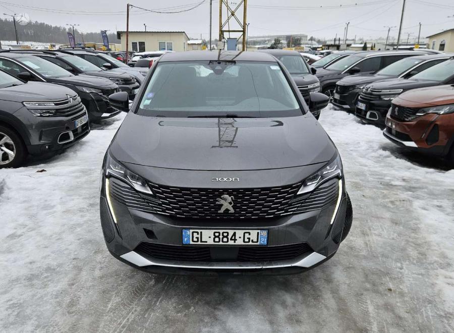 Grey Peugeot 3008 2022 in Vilnius, with an engine capacity of 1.20 L and mileage of 168 thousand km for 13189 €, photo 2 on AUTOMOTO.COM.LV