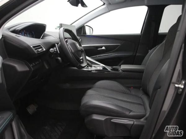 Grey Peugeot 3008 2022 in Vilnius, with an engine capacity of 1.60 L and mileage of 122 thousand km for 18499 €, photo 4 on AUTOMOTO.COM.LV