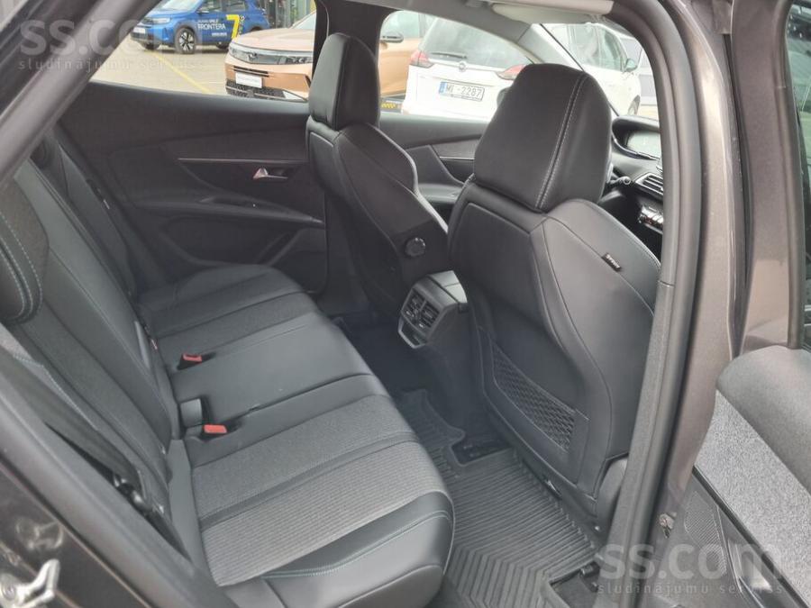 Pelēks Peugeot 3008 2022 Rīga, ar dzinēja tilpumu 1.20 L un nobraukumu 76 tūkst. km par 18900 €, foto 8 vietnē AUTOMOTO.COM.LV