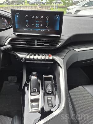 Grey Peugeot 3008 2022 in Riga, with an engine capacity of 1.50 L and mileage of 55 thousand km for 18100 €, photo 12 on AUTOMOTO.COM.LV