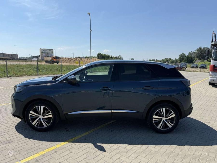 Grey Peugeot 3008 2022 in Taurage, with an engine capacity of 1.20 L and mileage of 165 thousand km for 12826 €, photo 4 on AUTOMOTO.COM.LV