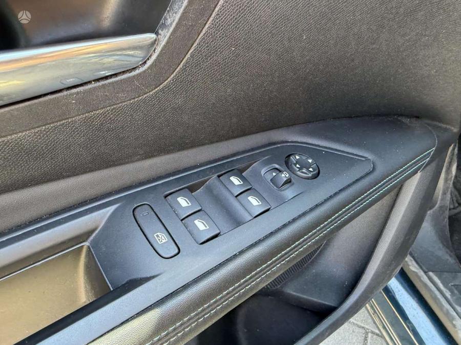 Grey Peugeot 3008 2022 in Taurage, with an engine capacity of 1.20 L and mileage of 165 thousand km for 12826 €, photo 20 on AUTOMOTO.COM.LV