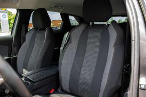 Grey Peugeot 3008 2022 in Kaunas, with an engine capacity of 1.50 L and mileage of 167 thousand km for 15300 €, photo 12 on AUTOMOTO.COM.LV