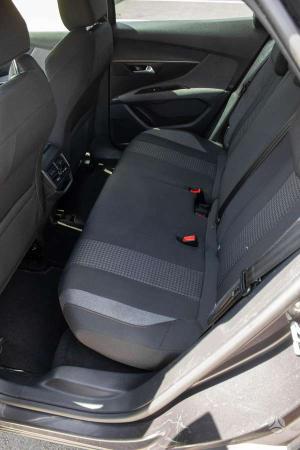 Grey Peugeot 3008 2022 in Kaunas, with an engine capacity of 1.50 L and mileage of 167 thousand km for 15300 €, photo 13 on AUTOMOTO.COM.LV