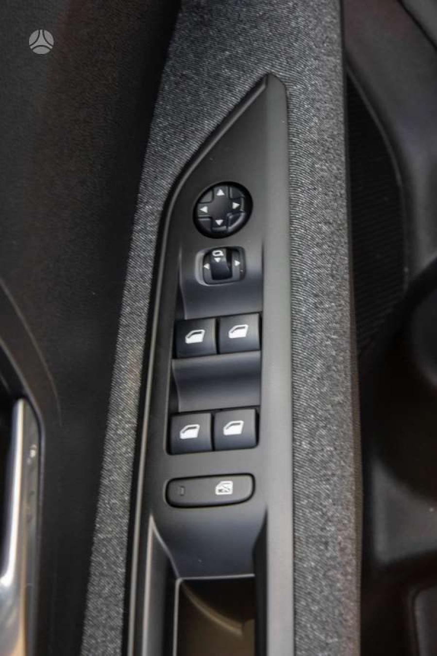 Grey Peugeot 3008 2022 in Kaunas, with an engine capacity of 1.50 L and mileage of 167 thousand km for 15300 €, photo 18 on AUTOMOTO.COM.LV