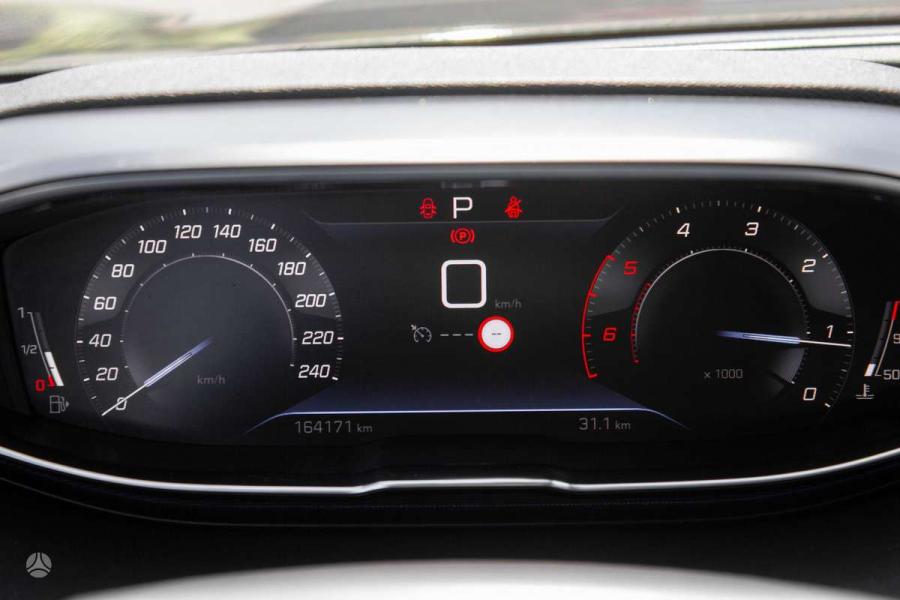 Grey Peugeot 3008 2022 in Kaunas, with an engine capacity of 1.50 L and mileage of 167 thousand km for 15300 €, photo 20 on AUTOMOTO.COM.LV