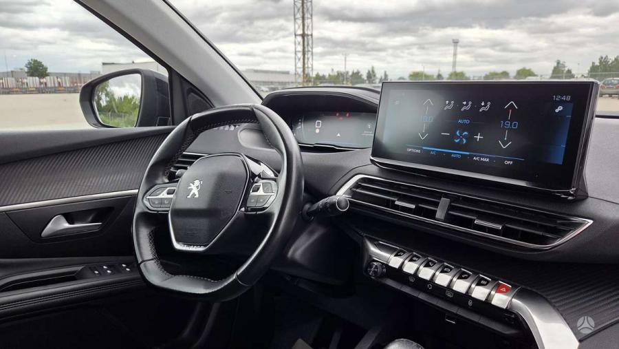 Pelēks Peugeot 3008 2022 Marijampole, ar dzinēja tilpumu 1.20 L un nobraukumu 121 tūkst. km par 13552 €, foto 13 vietnē AUTOMOTO.COM.LV