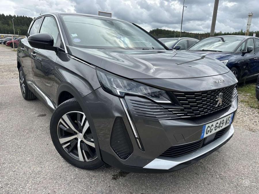 Grey Peugeot 3008 2022 in Vilnius, with an engine capacity of 1.20 L and mileage of 139 thousand km for 13672 €, photo 4 on AUTOMOTO.COM.LV