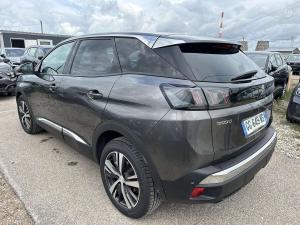Grey Peugeot 3008 2022 in Vilnius, with an engine capacity of 1.20 L and mileage of 139 thousand km for 13672 €, photo 5 on AUTOMOTO.COM.LV