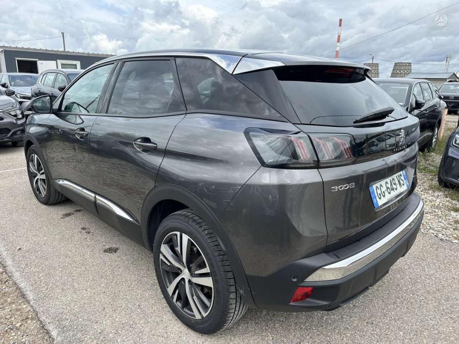 Grey Peugeot 3008 2022 in Vilnius, with an engine capacity of 1.20 L and mileage of 139 thousand km for 13672 €, photo 5 on AUTOMOTO.COM.LV