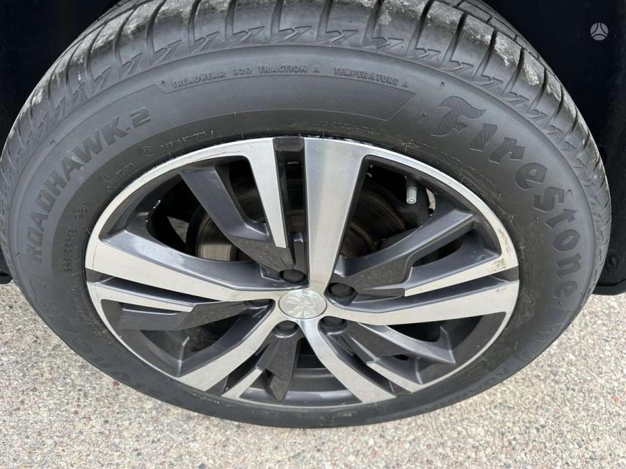 Grey Peugeot 3008 2022 in Vilnius, with an engine capacity of 1.20 L and mileage of 139 thousand km for 13672 €, photo 10 on AUTOMOTO.COM.LV