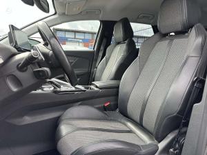 Grey Peugeot 3008 2022 in Vilnius, with an engine capacity of 1.20 L and mileage of 139 thousand km for 13672 €, photo 12 on AUTOMOTO.COM.LV