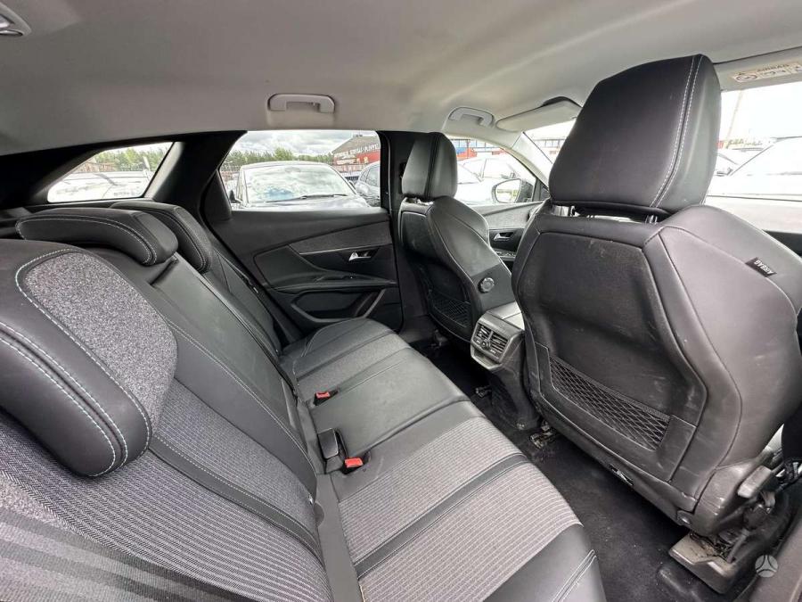Grey Peugeot 3008 2022 in Vilnius, with an engine capacity of 1.20 L and mileage of 139 thousand km for 13672 €, photo 19 on AUTOMOTO.COM.LV