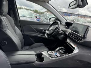 Grey Peugeot 3008 2022 in Vilnius, with an engine capacity of 1.20 L and mileage of 139 thousand km for 13672 €, photo 20 on AUTOMOTO.COM.LV
