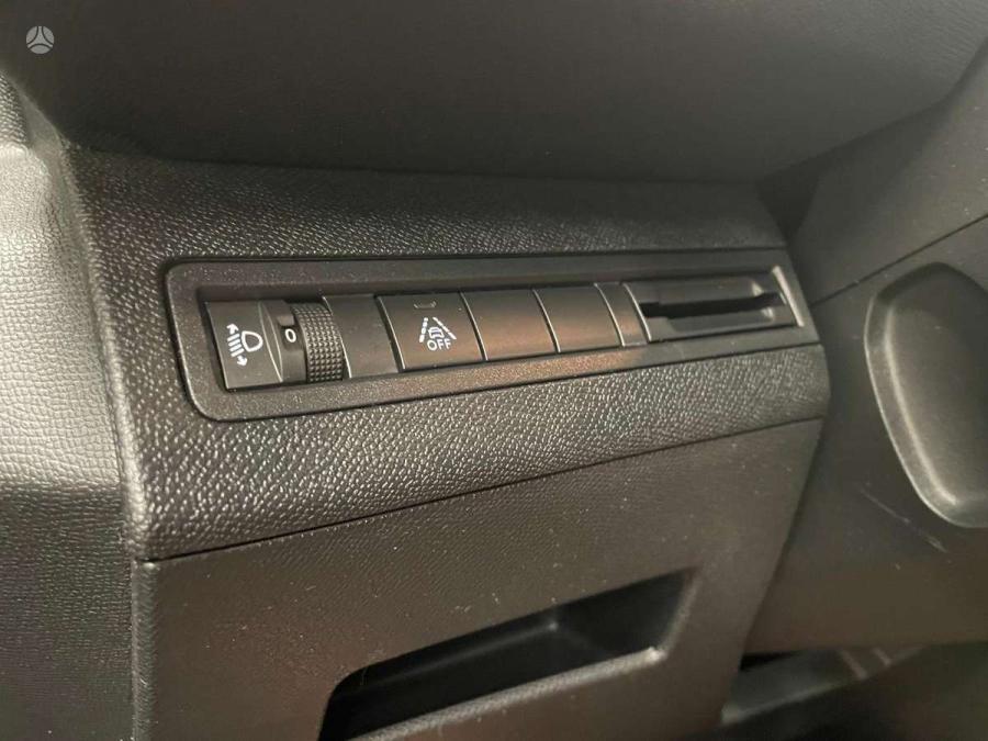 Grey Peugeot 3008 2022 in Marijampole, with an engine capacity of 1.20 L and mileage of 57 thousand km for 15524 €, photo 15 on AUTOMOTO.COM.LV
