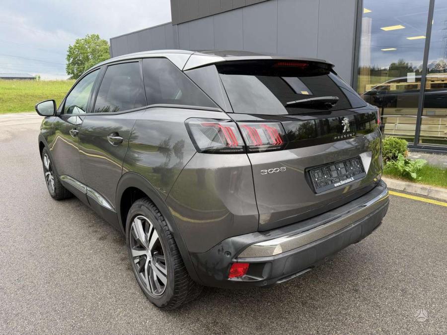 Grey Peugeot 3008 2022 in Kaunas, with an engine capacity of 1.20 L and mileage of 163 thousand km for 14500 €, photo 9 on AUTOMOTO.COM.LV