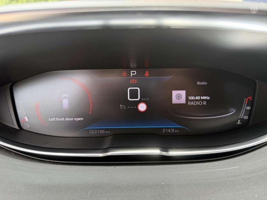 Grey Peugeot 3008 2022 in Kaunas, with an engine capacity of 1.20 L and mileage of 163 thousand km for 14500 €, photo 31 on AUTOMOTO.COM.LV