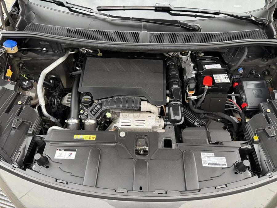 Grey Peugeot 3008 2022 in Marijampole, with an engine capacity of 1.20 L and mileage of 158 thousand km for 13552 €, photo 45 on AUTOMOTO.COM.LV