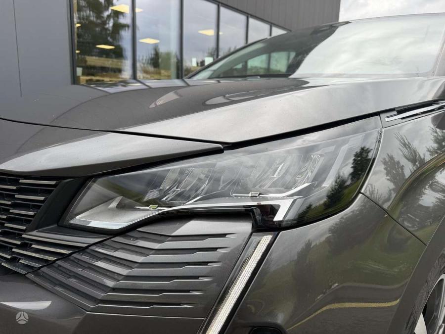 Grey Peugeot 3008 2022 in Kaunas, with an engine capacity of 1.20 L and mileage of 163 thousand km for 14300 €, photo 11 on AUTOMOTO.COM.LV