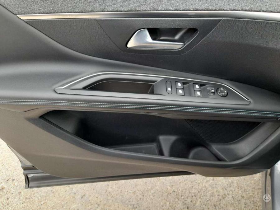 Pelēks Peugeot 3008 2022 Viļņa, ar dzinēja tilpumu 1.60 L un nobraukumu 197 tūkst. km par 15000 €, foto 16 vietnē AUTOMOTO.COM.LV