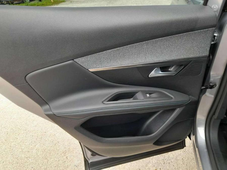 Pelēks Peugeot 3008 2022 Viļņa, ar dzinēja tilpumu 1.60 L un nobraukumu 197 tūkst. km par 15000 €, foto 17 vietnē AUTOMOTO.COM.LV