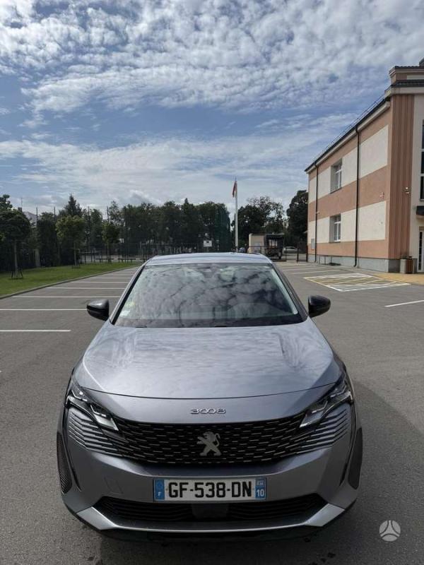 Pelēks Peugeot 3008 2022 Alīta, ar dzinēja tilpumu 1.50 L un nobraukumu 190 tūkst. km par 14500 €, foto 4 vietnē AUTOMOTO.COM.LV