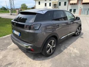 Grey Peugeot 3008 2022 in Kaunas, with an engine capacity of 1.60 L and mileage of 159 thousand km for 14950 €, photo  on AUTOMOTO.COM.LV