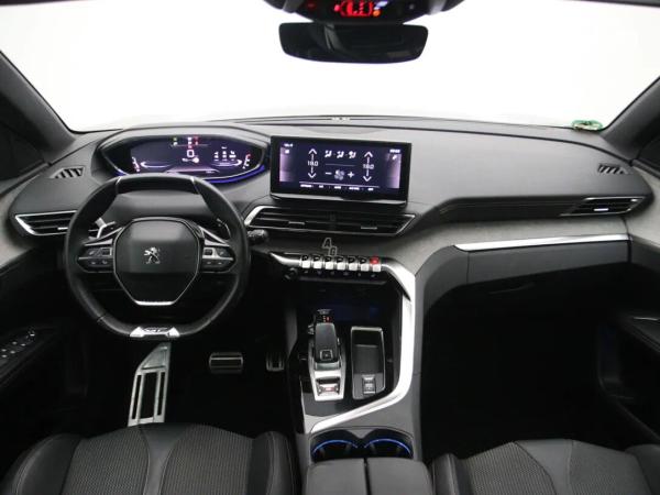 Grey Peugeot 3008 2023 in Vilnius, with an engine capacity of 1.20 L and mileage of 140 thousand km for 17999 €, photo 2 on AUTOMOTO.COM.LV