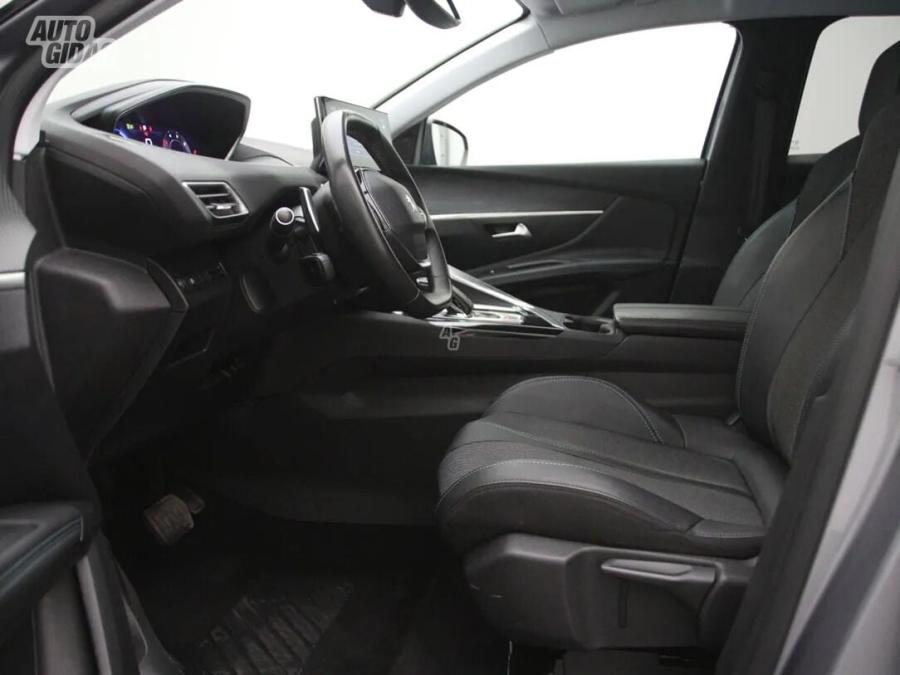 Grey Peugeot 3008 2023 in Vilnius, with an engine capacity of 1.50 L and mileage of 200 thousand km for 18299 €, photo 5 on AUTOMOTO.COM.LV