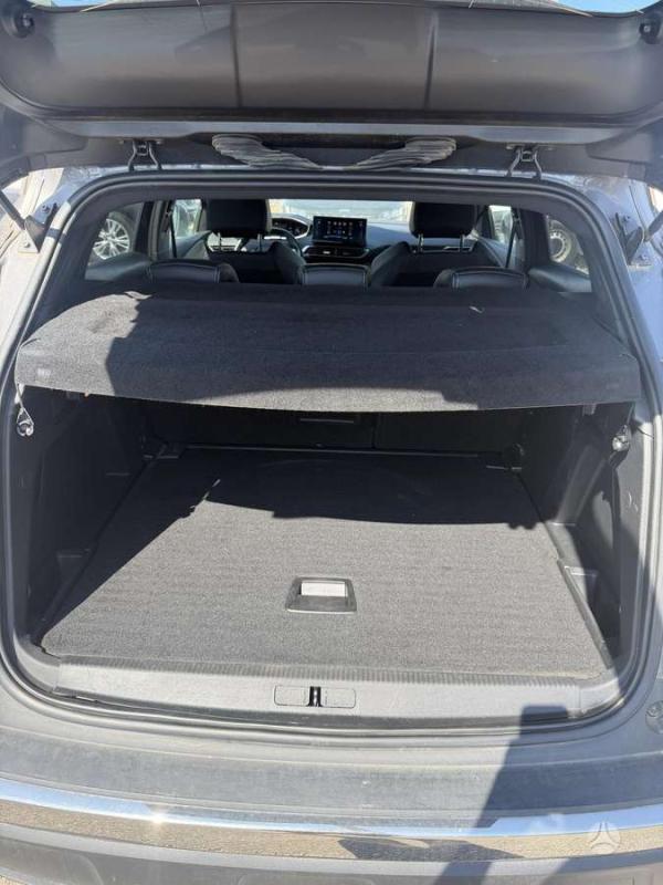 Pelēks Peugeot 3008 2023 Viļņa, ar dzinēja tilpumu 1.50 L un nobraukumu 148 tūkst. km par 14270 €, foto 7 vietnē AUTOMOTO.COM.LV