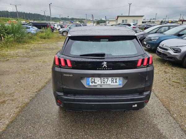 Grey Peugeot 3008 2023 in Vilnius, with an engine capacity of 1.20 L and mileage of 142 thousand km for 13068 €, photo 6 on AUTOMOTO.COM.LV