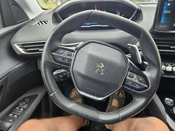 Grey Peugeot 3008 2023 in Vilnius, with an engine capacity of 1.20 L and mileage of 142 thousand km for 13068 €, photo 10 on AUTOMOTO.COM.LV