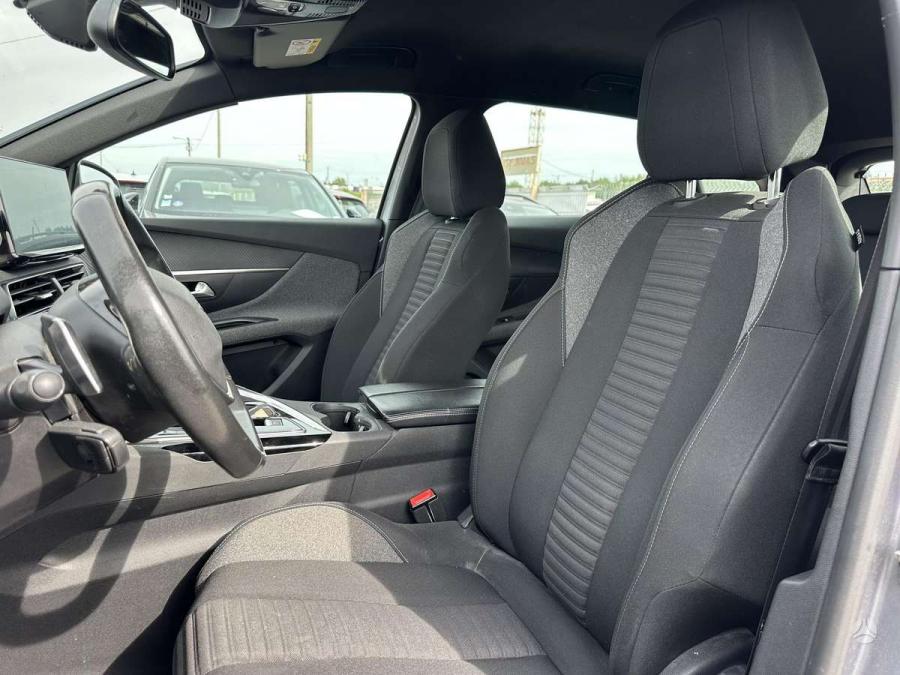 Pelēks Peugeot 3008 2023 Viļņa, ar dzinēja tilpumu 1.20 L un nobraukumu 120 tūkst. km par 13914 €, foto 10 vietnē AUTOMOTO.COM.LV