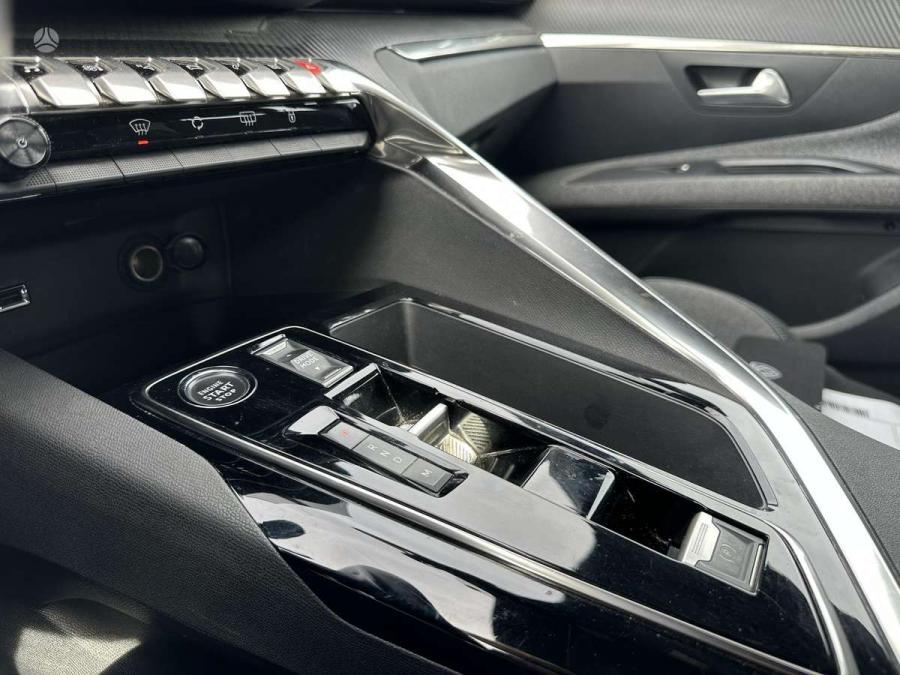 Pelēks Peugeot 3008 2023 Viļņa, ar dzinēja tilpumu 1.20 L un nobraukumu 120 tūkst. km par 13914 €, foto 13 vietnē AUTOMOTO.COM.LV