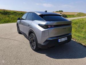 Pelēks Peugeot 3008 2024 Radviliškis, ar dzinēja tilpumu 1.20 L un nobraukumu 102 tūkst. km par 21100 €, foto 6 vietnē AUTOMOTO.COM.LV