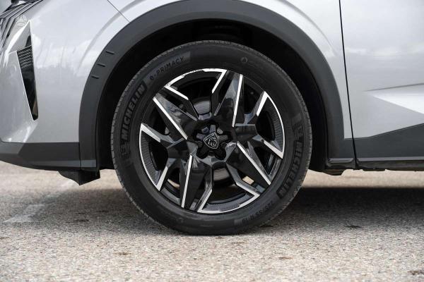 Pelēks Peugeot 3008 2024 Viļņa, ar dzinēja tilpumu 1.20 L un nobraukumu 103 tūkst. km par 23500 €, foto 7 vietnē AUTOMOTO.COM.LV