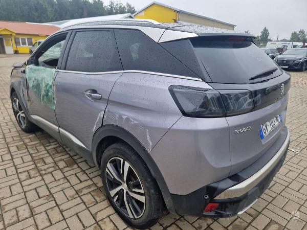 Grey Peugeot 3008 2024 in Kaunas, with an engine capacity of 1.20 L and mileage of 63 thousand km for 9400 €, photo 7 on AUTOMOTO.COM.LV