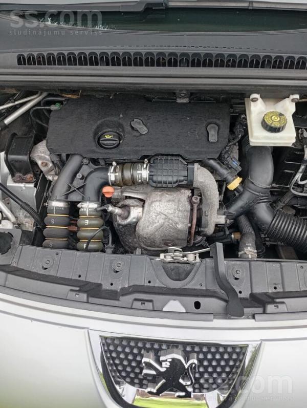 Pelēks Peugeot 3008 2011 Madona, ar dzinēja tilpumu 1.60 L un nobraukumu 243 tūkst. km par 4350 €, foto 8 vietnē AUTOMOTO.COM.LV