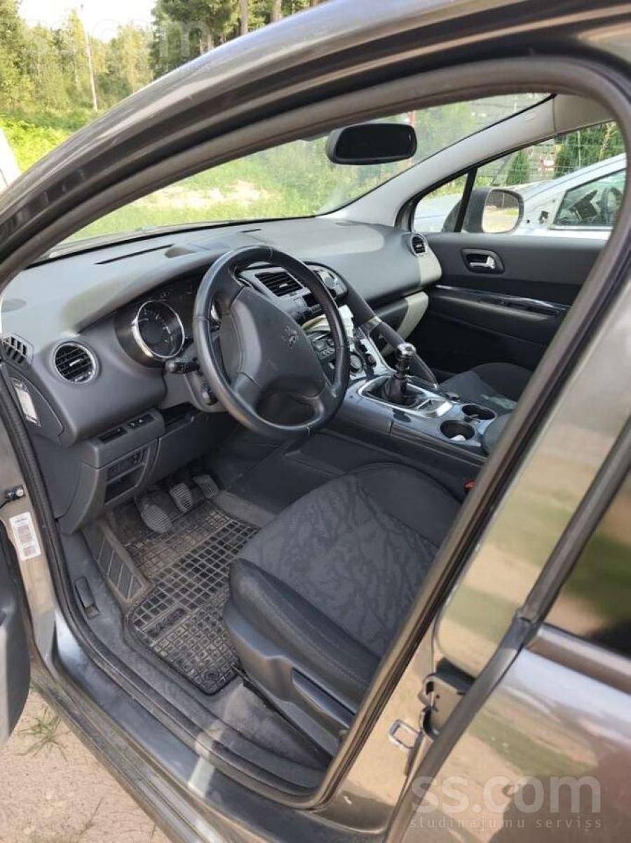 Pelēks Peugeot 3008 2011 Rīga, ar dzinēja tilpumu 1.60 L un nobraukumu 289 tūkst. km par 1500 €, foto 3 vietnē AUTOMOTO.COM.LV