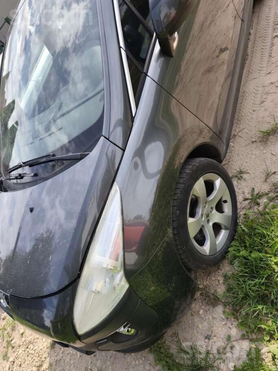 Pelēks Peugeot 3008 2011 Rīga, ar dzinēja tilpumu 1.60 L un nobraukumu 289 tūkst. km par 1500 €, foto 4 vietnē AUTOMOTO.COM.LV