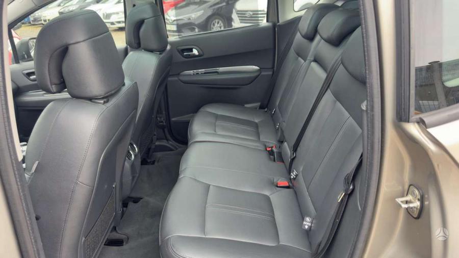 Pelēks Peugeot 3008 2011 Tauragė, ar dzinēja tilpumu 1.60 L un nobraukumu 198 tūkst. km par 3100 €, foto 13 vietnē AUTOMOTO.COM.LV