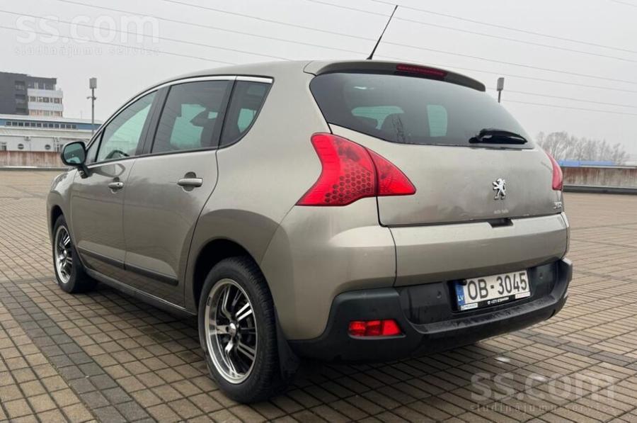 Pelēks Peugeot 3008 2012 Rīga, ar dzinēja tilpumu 1.60 L un nobraukumu 177 tūkst. km par 3900 €, foto 3 vietnē AUTOMOTO.COM.LV