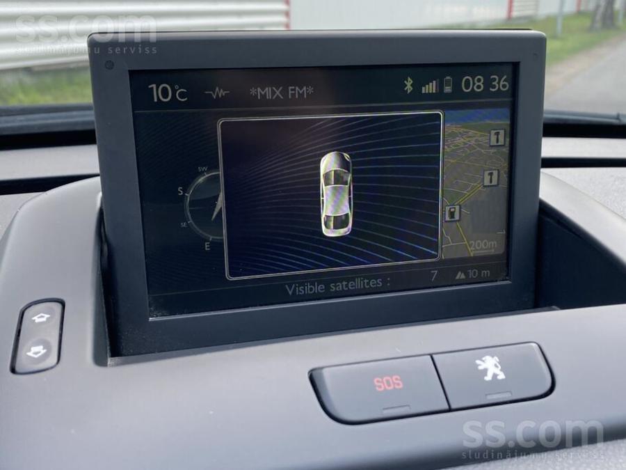 Grey Peugeot 3008 2015 in Riga, with an engine capacity of 1.60 L and mileage of 244 thousand km for 4490 €, photo 20 on AUTOMOTO.COM.LV