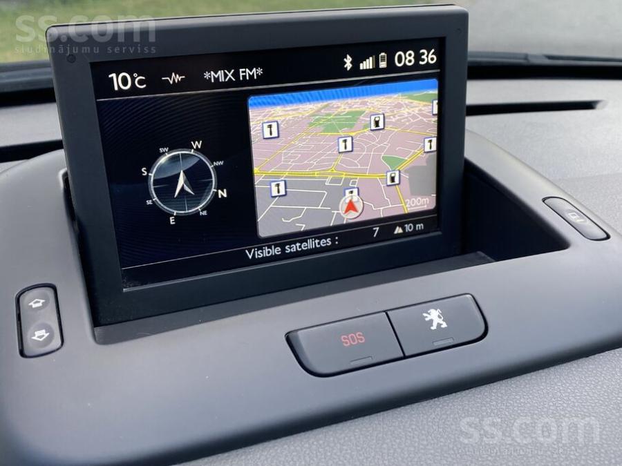 Grey Peugeot 3008 2015 in Riga, with an engine capacity of 1.60 L and mileage of 244 thousand km for 4490 €, photo 21 on AUTOMOTO.COM.LV