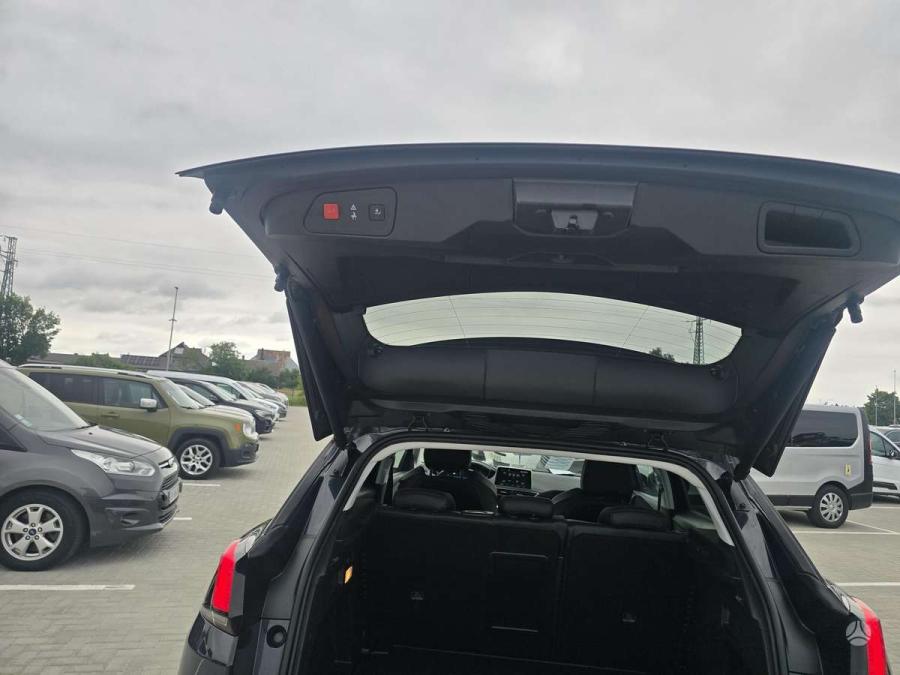 Pelēks Peugeot 3008 2019 Tauragė, ar dzinēja tilpumu 1.60 L un nobraukumu 243 tūkst. km par 11400 €, foto 12 vietnē AUTOMOTO.COM.LV