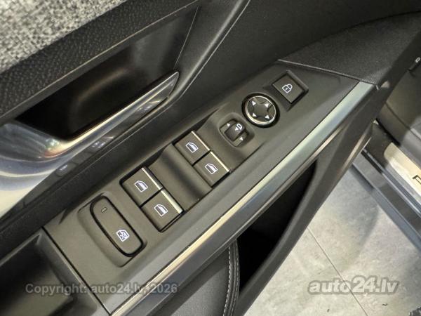 Pelēks Peugeot 3008 2024 Tallina, ar dzinēja tilpumu 0.00 L un nobraukumu 25 tūkst. km par 34900 €, foto 8 vietnē AUTOMOTO.COM.LV