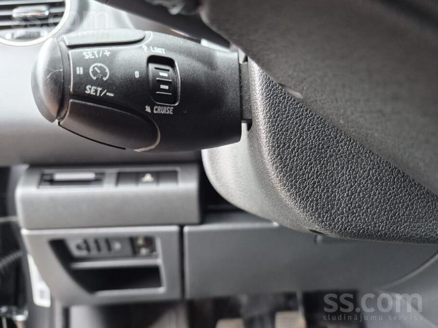 Pelēks Peugeot 3008 2009 Daugavpils, ar dzinēja tilpumu 1.60 L un nobraukumu 0 tūkst. km par 4550 €, foto 12 vietnē AUTOMOTO.COM.LV